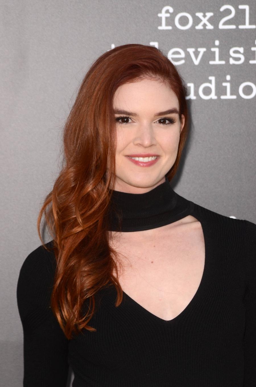 Emily Tyra - Famous Actress - Betterauds.com